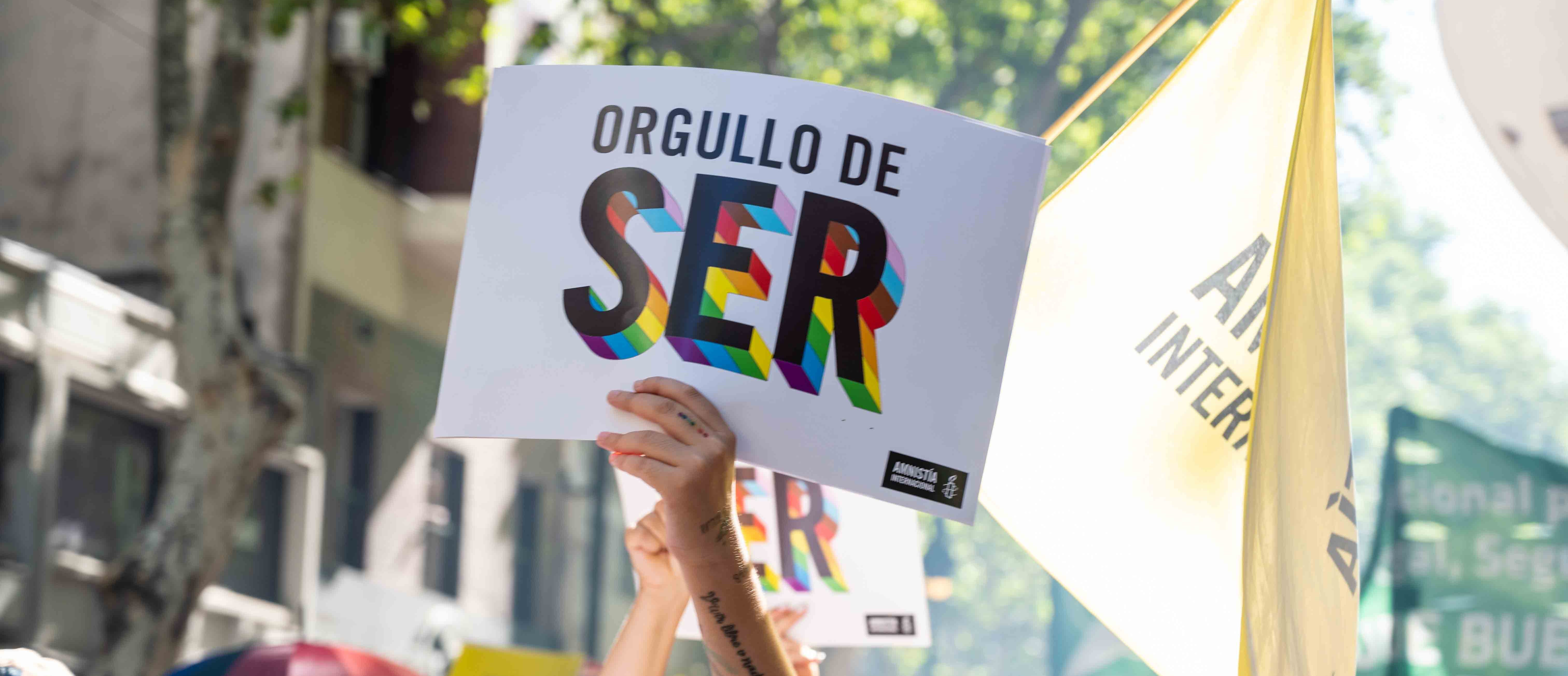 El influencer Emmanuel Danann deberá hacer tareas comunitarias por ...